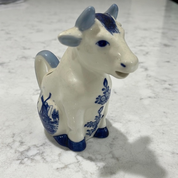 Dining | Vintage Delft Blue Cow Creamer Sitting | Poshmark
